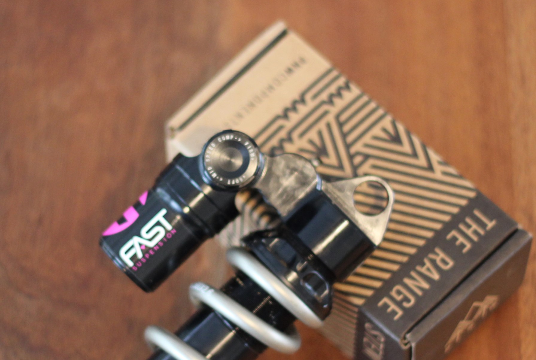 Fast Fenix Evo – Amorti et ferme mais douce – Essai – Deux roues pi d ...